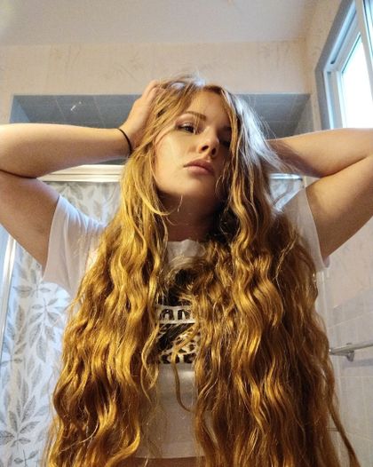 Best Hot Mia_sweet_peach OnlyFans Accounts | FansMetrics.com