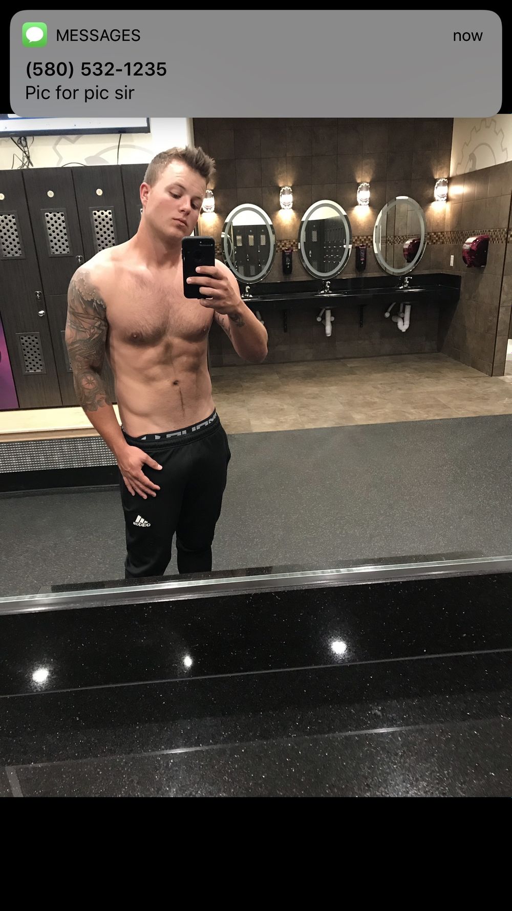 justin OnlyFans - Free Trial - Photos - Socials | FansMetrics.com