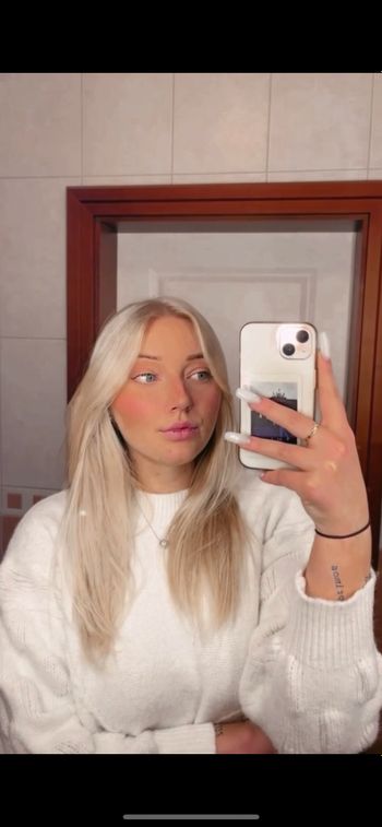 100% FREE: Access ameliamiable OnlyFans For Free (2023) | FansMetrics.com