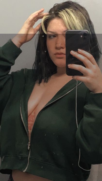 Best Hot Davenport Iowa OnlyFans Accounts | FansMetrics.com