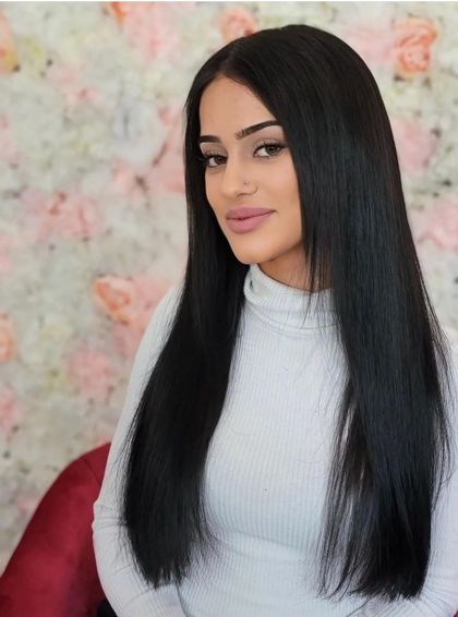 Best Hot Laurabae_ OnlyFans Accounts | FansMetrics.com