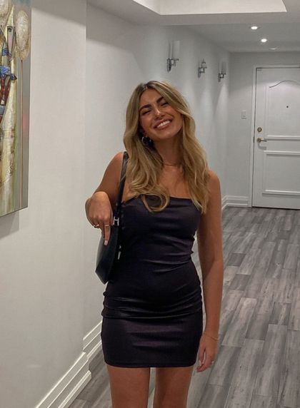 Best Hot Eveross OnlyFans Accounts | FansMetrics.com