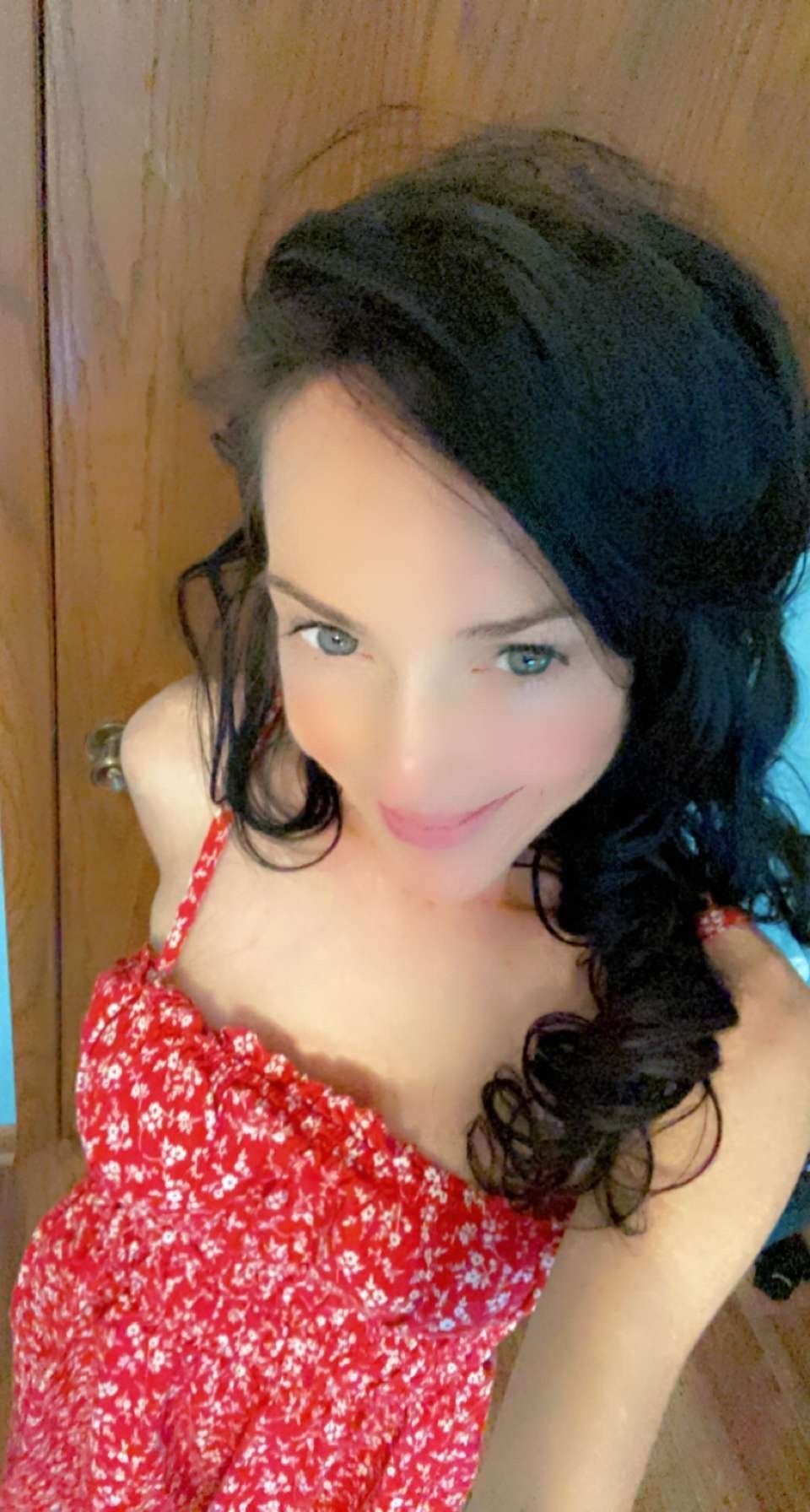 lilrosiedoll OnlyFans - Free Trial - Photos - Socials | FansMetrics.com