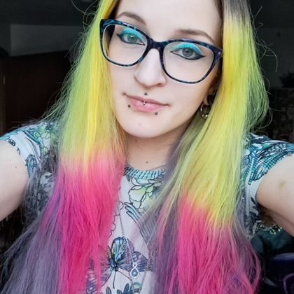 Best Hot Em_lyx OnlyFans Accounts | FansMetrics.com