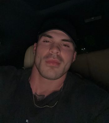 xxxkashed OnlyFans - Free Trial - Photos - Socials | FansMetrics.com