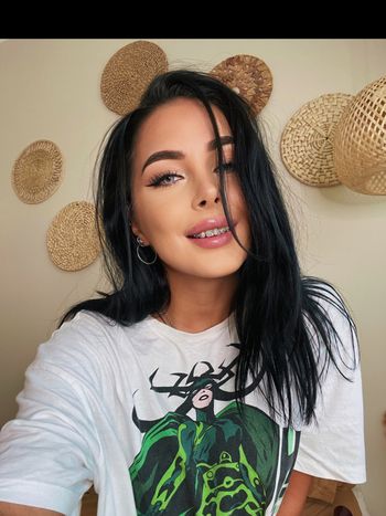 samyquinvip OnlyFans - Free Trial - Photos - Socials | FansMetrics.com