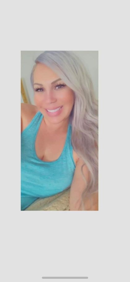 Best Hot Monikakh OnlyFans Accounts | FansMetrics.com