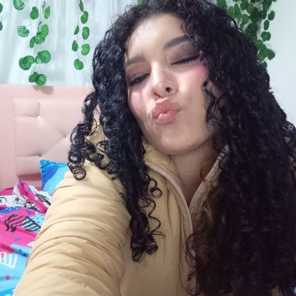 edevane OnlyFans - Free Trial - Photos - Socials | FansMetrics.com