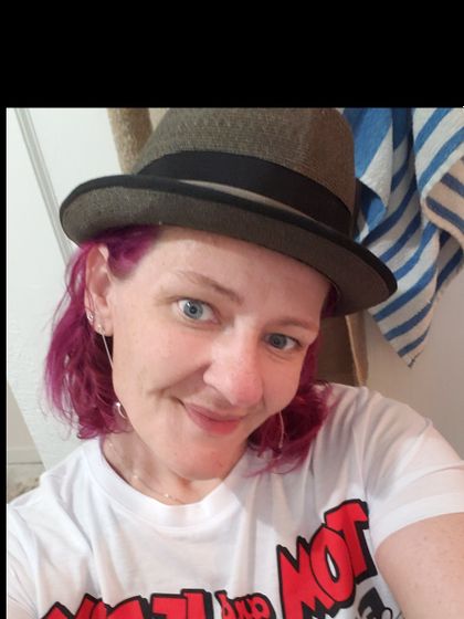 Best Hot Megan Steel OnlyFans Accounts | FansMetrics.com