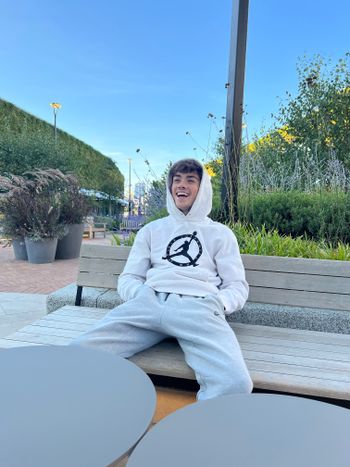 connxr_r OnlyFans - Free Trial - Photos - Socials | FansMetrics.com