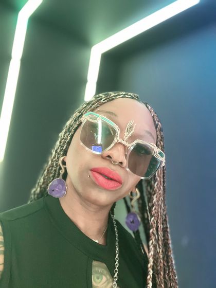 Best Yunique OnlyFans Accounts | FansMetrics.com