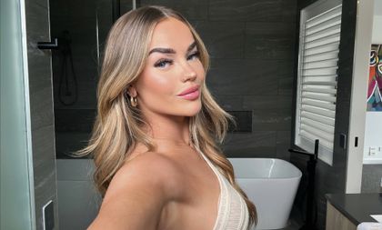 Best Hot Skye_rose OnlyFans Accounts | FansMetrics.com