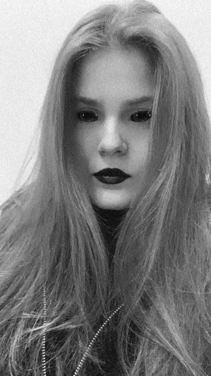 Best Hot Crystallxx OnlyFans Accounts | FansMetrics.com