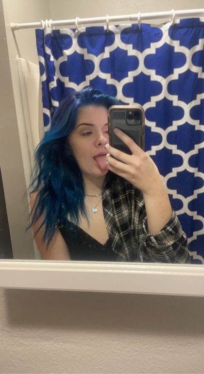 Best Mollyliam OnlyFans Accounts | FansMetrics.com