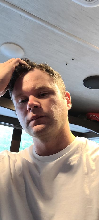 Best Puzziboi OnlyFans Accounts | FansMetrics.com